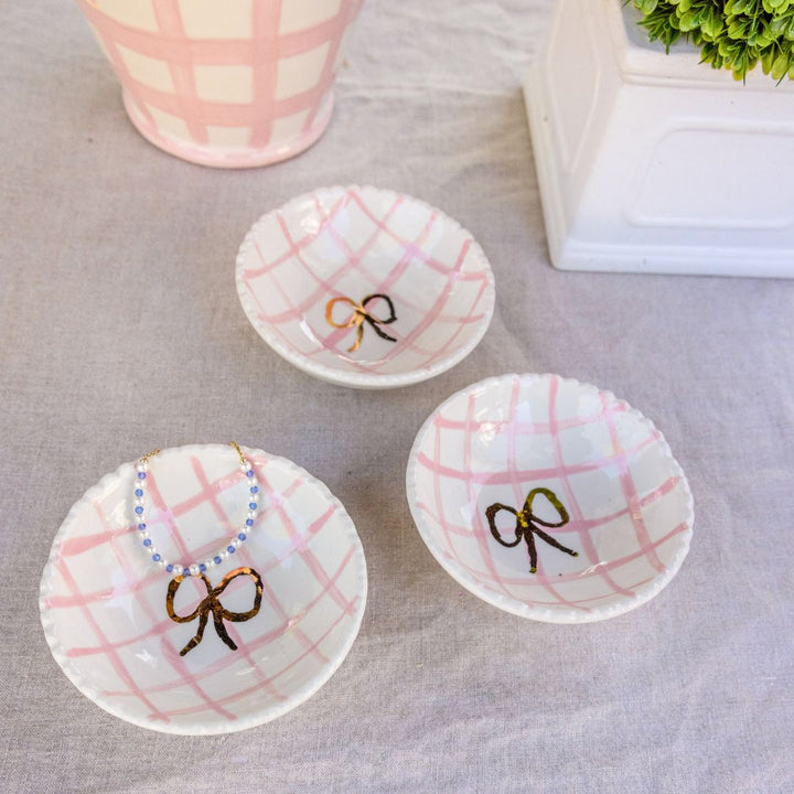 Bow Dish – For Pete's Sake Pottery